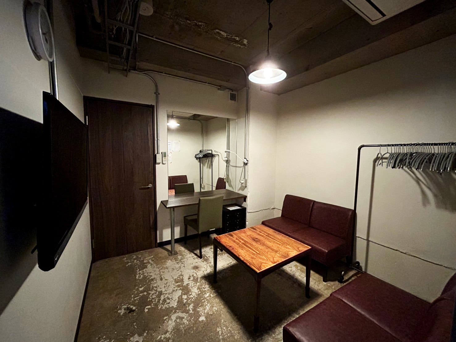 京都河原町駅から歩いて5分！プロスペックの音響・配信設備を備えたcafeのような明るい空間のライブハウスです。の写真8