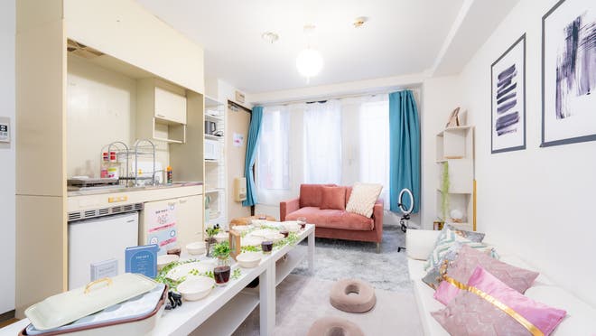 大人気エリア🥰女子会🎄🥰シアター📹推し活🆗難波徒歩4分👌完全個室🏠推し活🤍女子会👘パーティやデートの写真9