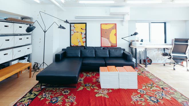 風通しの良いおしゃれなインテリアと白ホリがあるスタジオの写真4