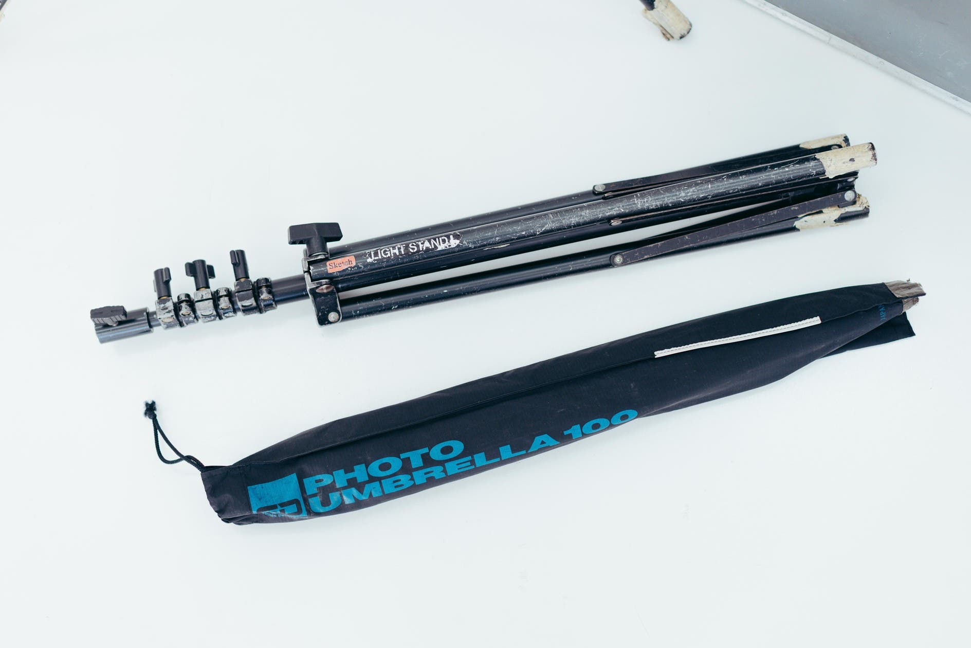 風通しの良いおしゃれなインテリアと白ホリがあるスタジオの写真10