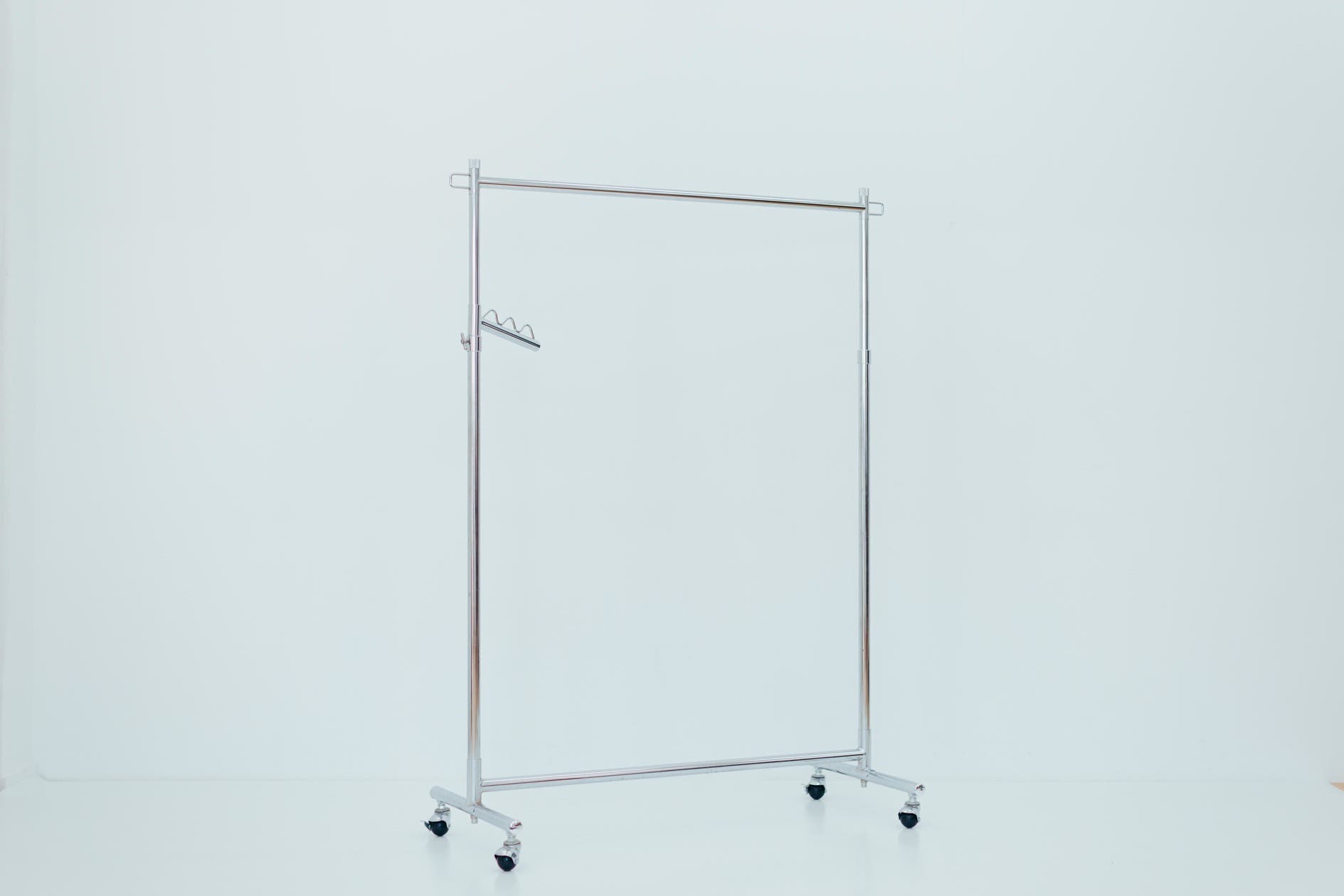 風通しの良いおしゃれなインテリアと白ホリがあるスタジオの写真13