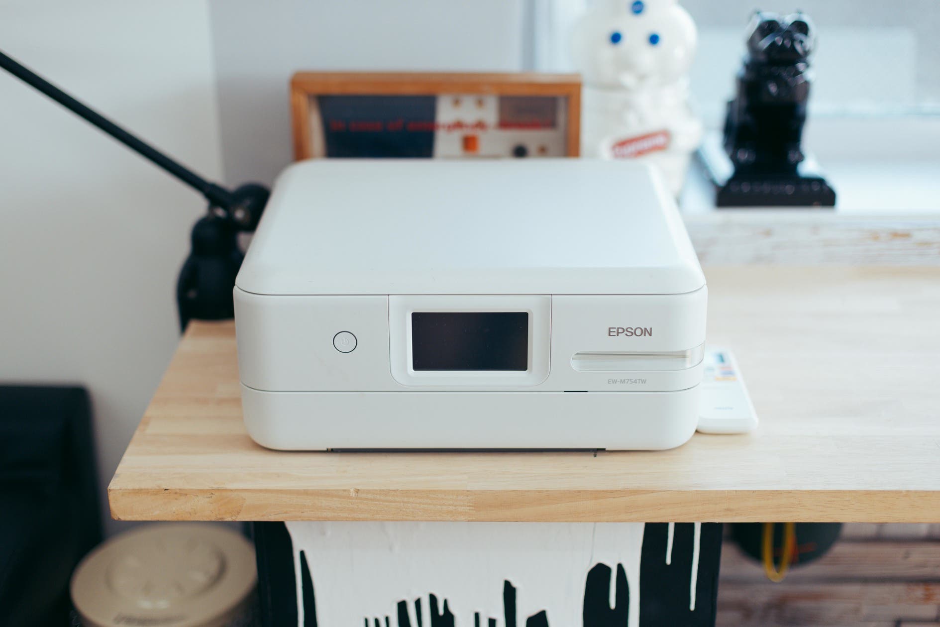 風通しの良いおしゃれなインテリアと白ホリがあるスタジオの写真15