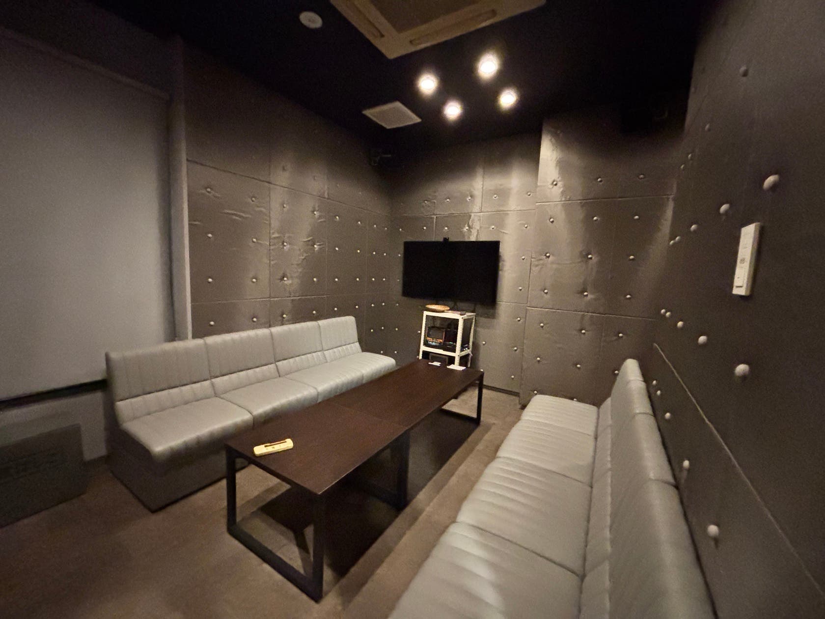 【早朝深夜も可能／スカイツリー目の前】隠れ家感たっぷりのカウンターバー🍸🌙撮影・ロケ・イベントにも◎の写真5