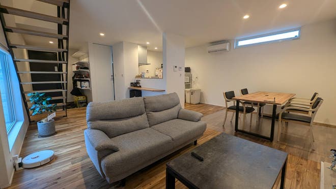 2025年2月竣工 白を基調とした新築戸建て物件の写真1