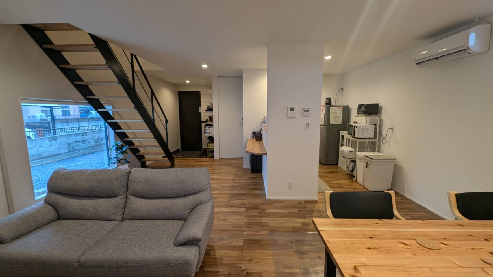 2025年2月竣工　白を基調とした新築戸建て物件の写真10