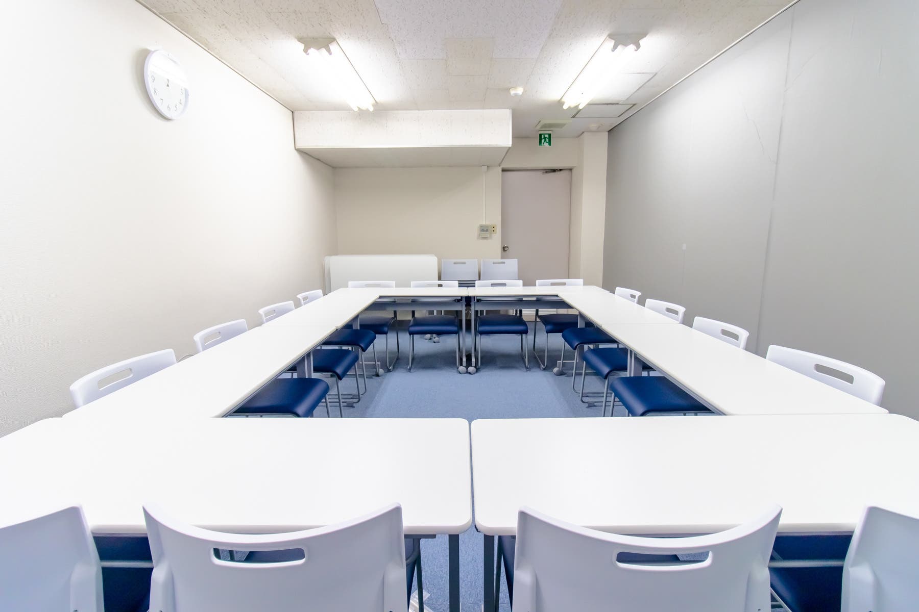 【栄駅12番出口徒歩2分！24名まで利用可！】55型大型モニター・WiFi全て無料！ふれあい貸し会議室 栄No142の写真16