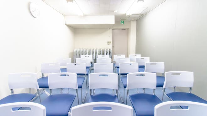 【栄駅12番出口徒歩2分!24名まで利用可!】55型大型モニター・WiFi全て無料!ふれあい貸し会議室 栄No142の写真22