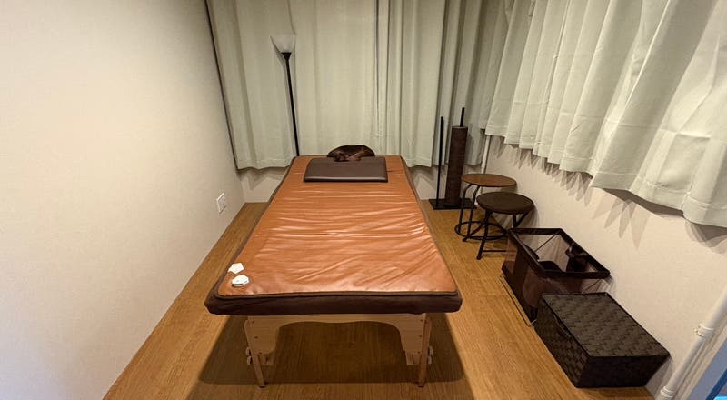 【安くて便利🎁】個室のプライベートサロン✨お洒落空間✨整体・エステに最適🌿