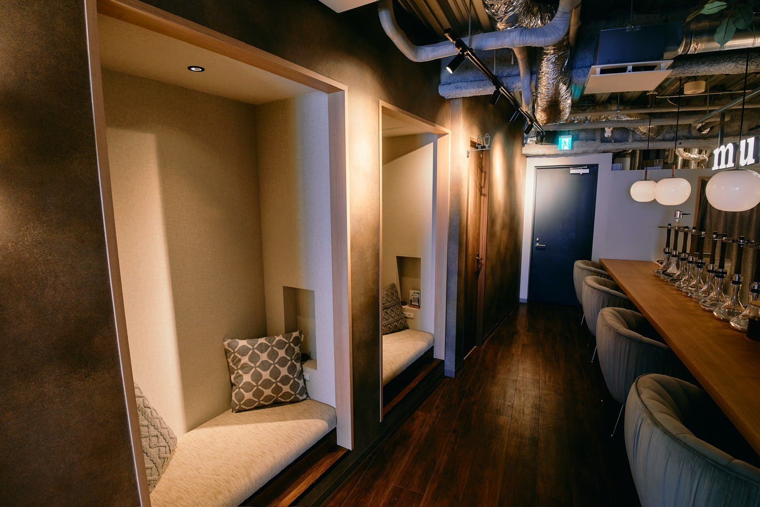 下北沢駅から徒歩2分のシーシャカフェ＆バーの写真5