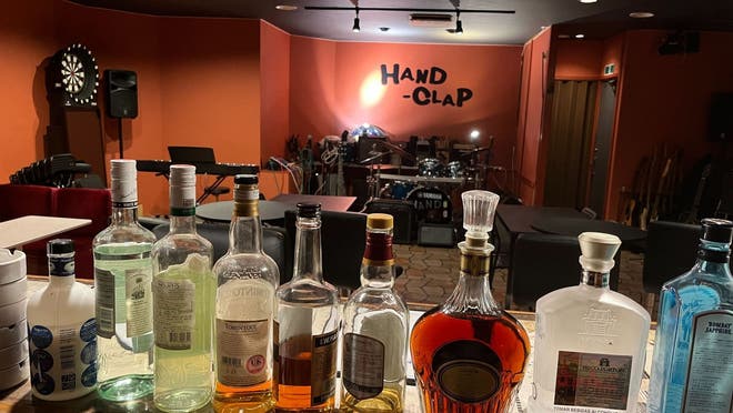 馬橋駅から徒歩5分のライブ会場貸切(楽器備え付け、飲食持ち込み自由)の写真5