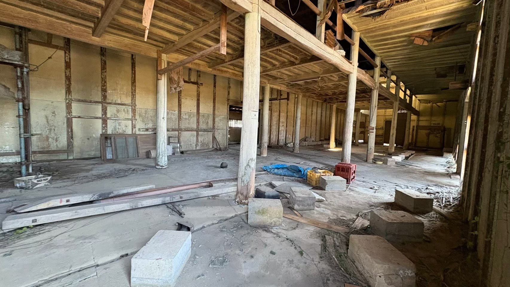 アジト設定やMVなどの撮影に　24時間撮影可能な元酒造廃墟の写真6