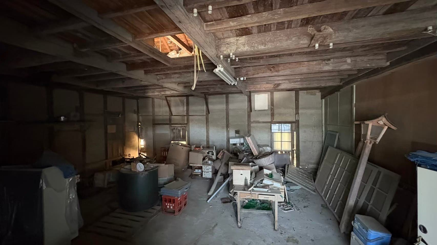 アジト設定やMVなどの撮影に　24時間撮影可能な元酒造廃墟の写真13