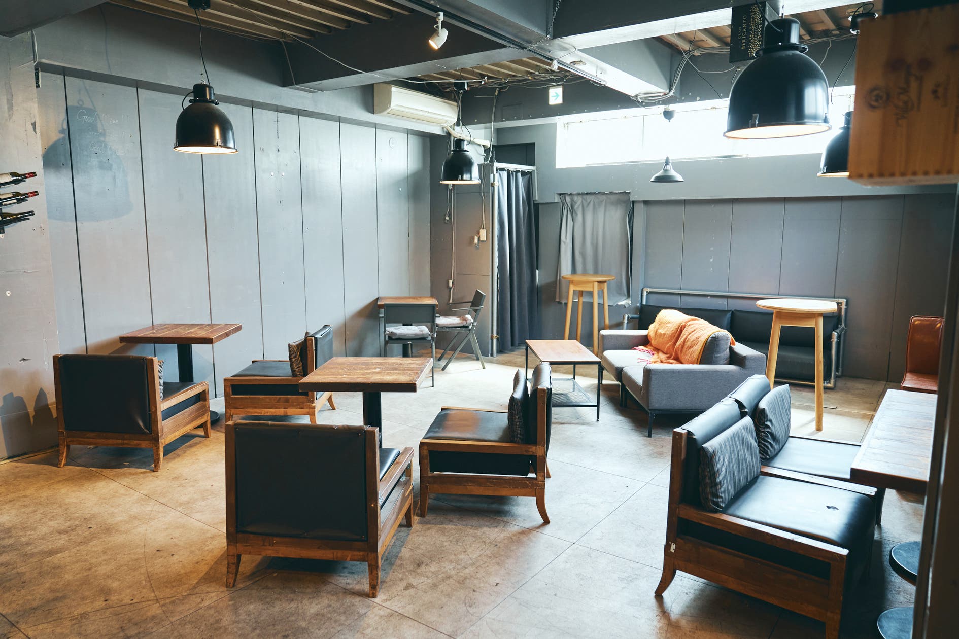 3階【両国駅/蔵前駅から8分🚶‍♂️最大35名収容👬商用撮影可◎講演会やワークショップに！Wi-Fi📶の写真1