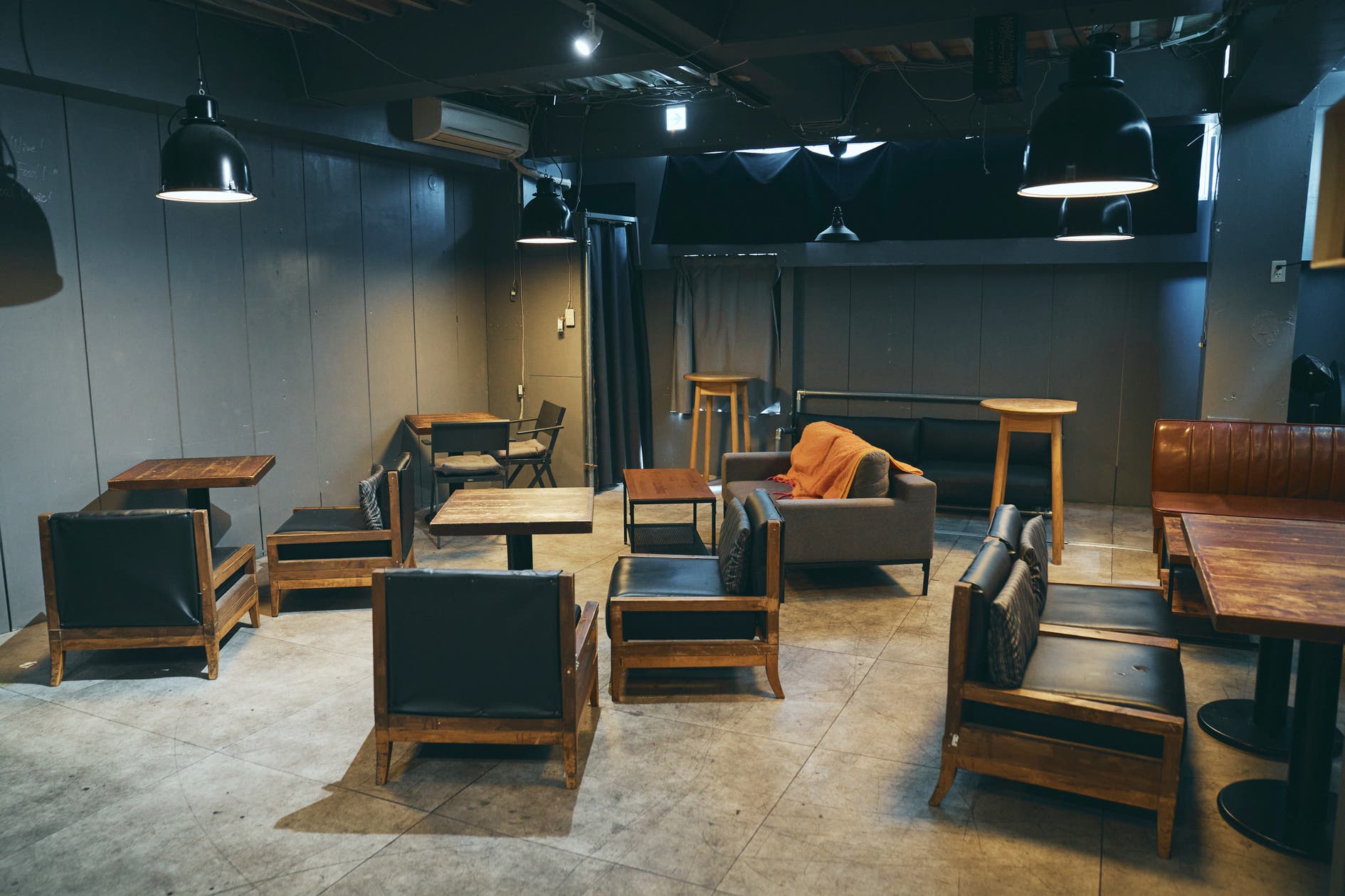 3階【両国駅/蔵前駅から8分🚶‍♂️最大35名収容👬商用撮影可◎講演会やワークショップに！Wi-Fi📶の写真4