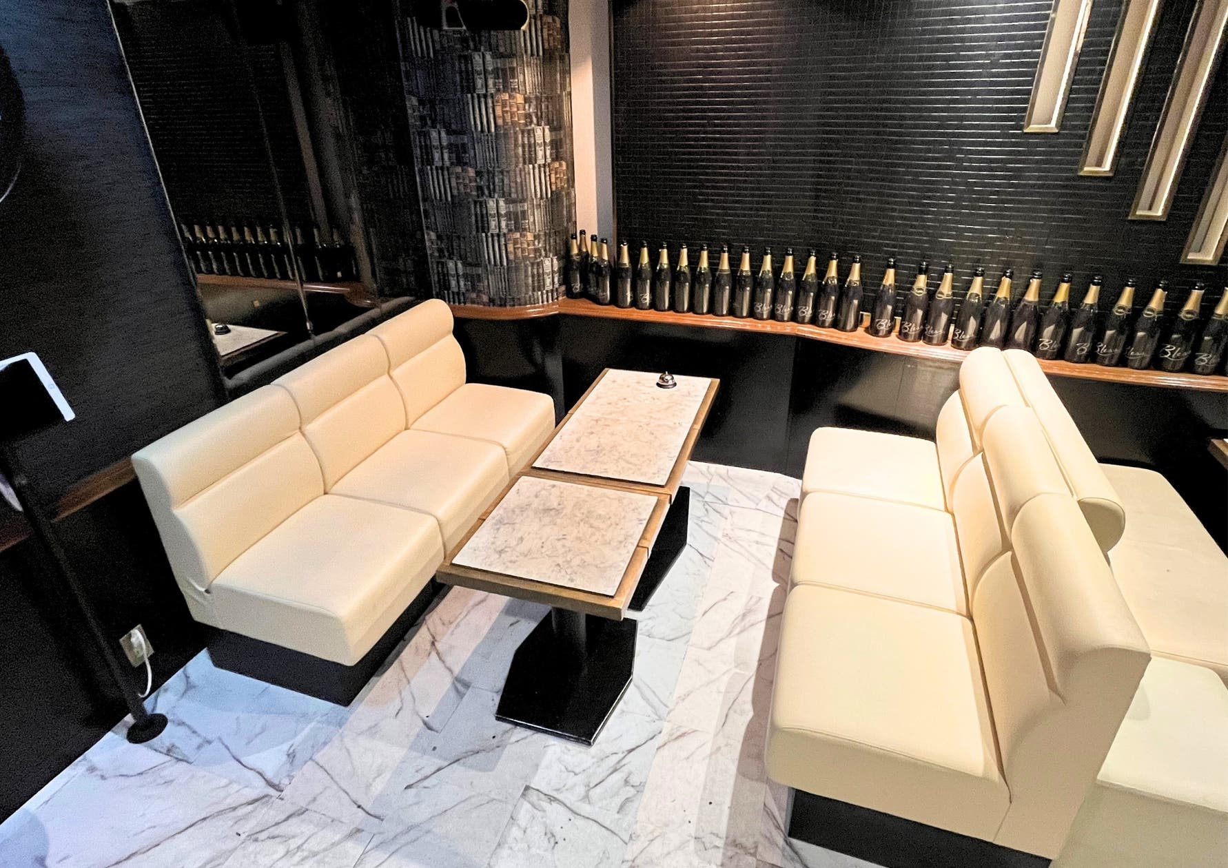 東心斎橋 BAR完全貸切/飲み放題オプション/カラオケ・ダーツ無料/心斎橋駅近/結婚式２次会の写真9