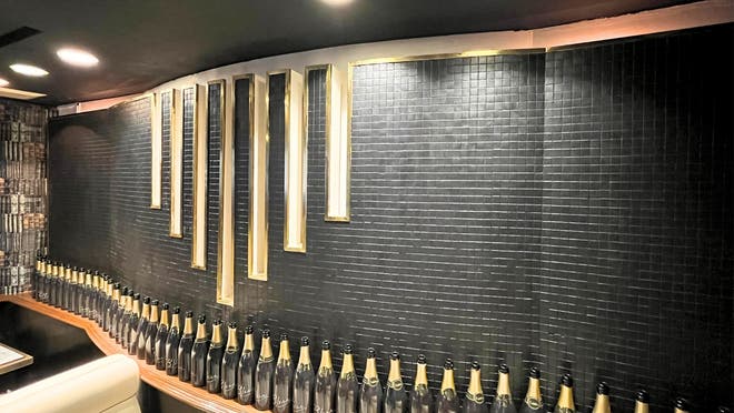 東心斎橋 BAR完全貸切/飲み放題オプション/カラオケ・ダーツ無料/心斎橋駅近/結婚式2次会の写真12