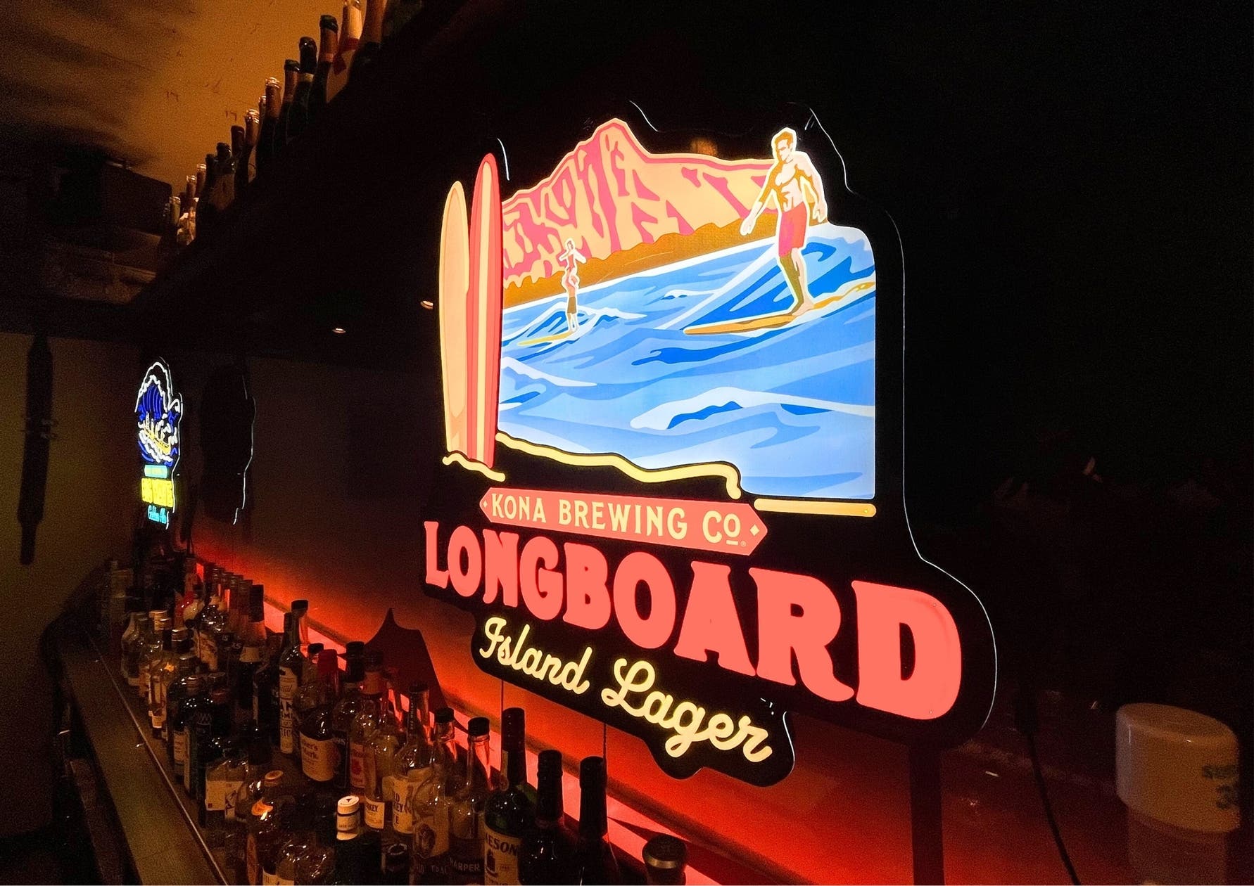 梅田駅から徒歩圏内/ハワイアンバイブスに包まれた隠れ家Bar/スタッフ常駐の写真14