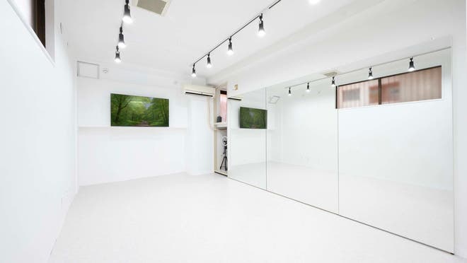 新規オープン✨吉祥寺徒歩6分人気スタジオ2号店!大型鏡・テレビあり/ヨガ/ダンス/武道/舞台など個人、少人数のレッスンの写真1