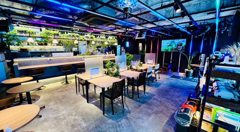 中板橋駅徒歩1分🚶‍♂️最大30名収納👬オシャレカフェ☕Wi-Fi📶カラオケ🎤イベントスペース