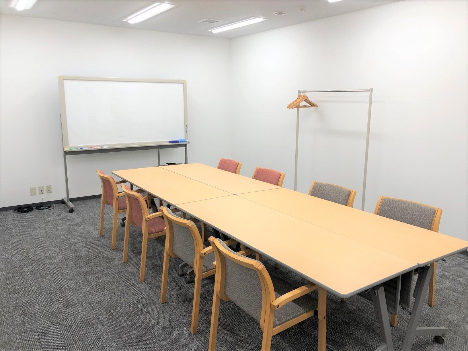 【リロの会議室 Forum S 3東洋海事ビル】会議室Dの写真2