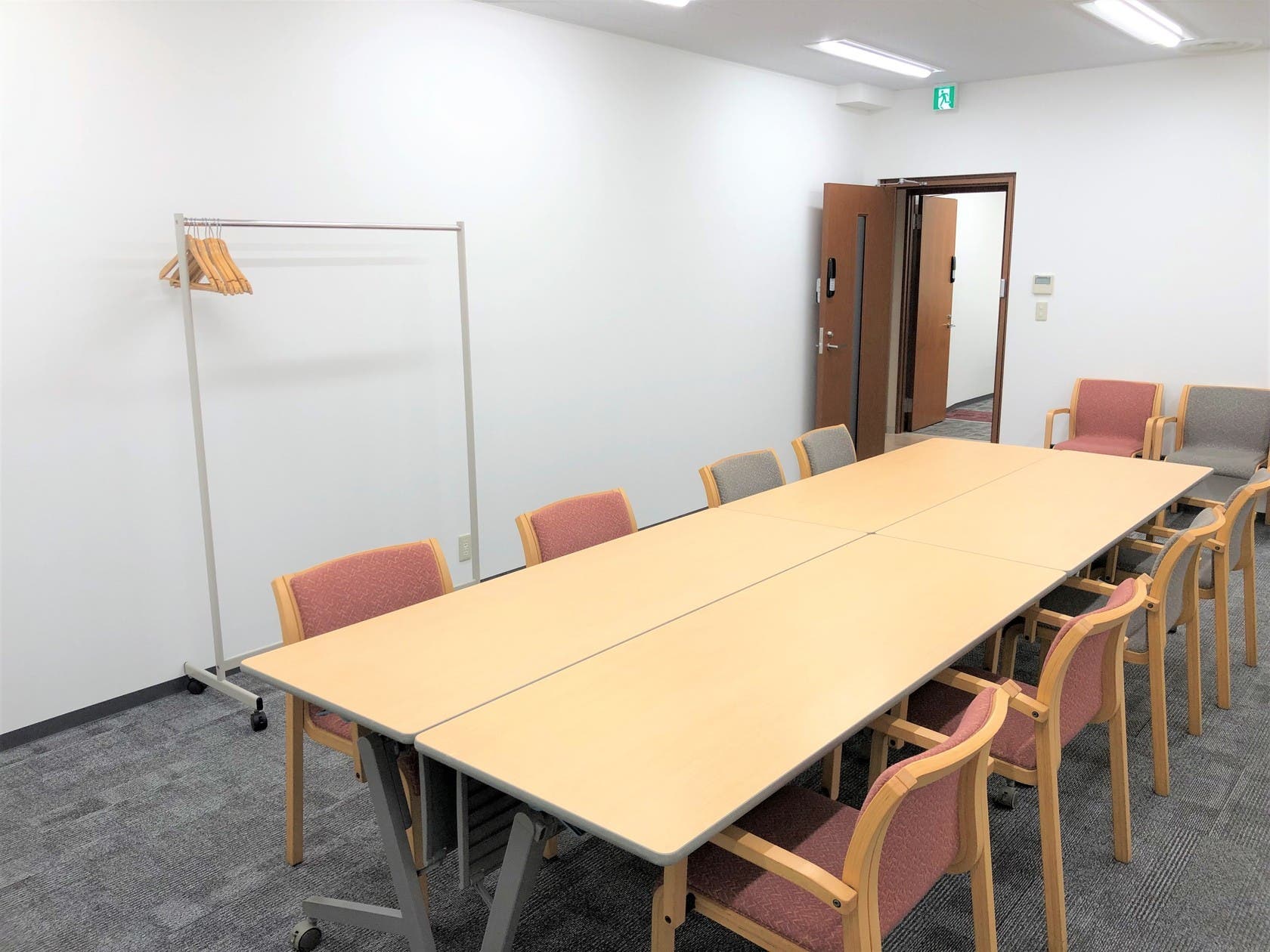 【リロの会議室 Forum S 3東洋海事ビル】会議室Dの写真3