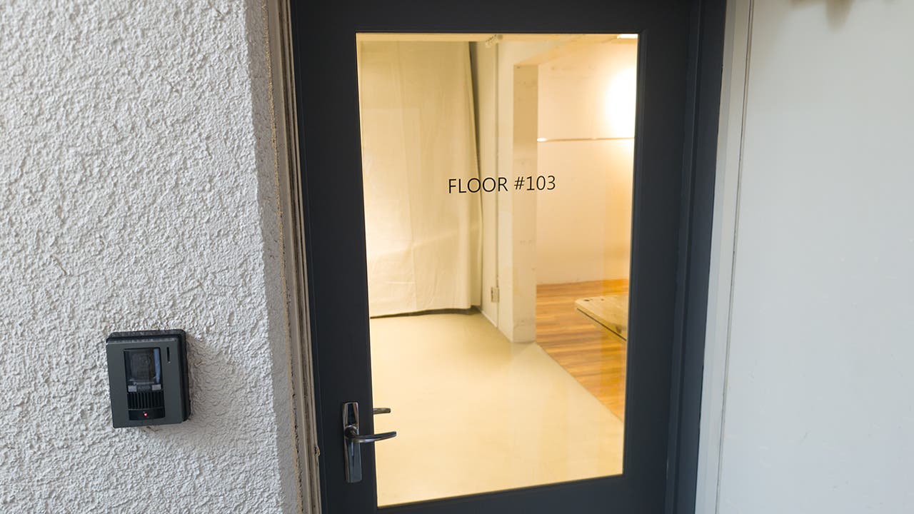 【代官山駅徒歩1分】The TENTが運営する都会的なレンタルスペース｜展示会、受注会に最適なアパレルブランドスペースの写真4