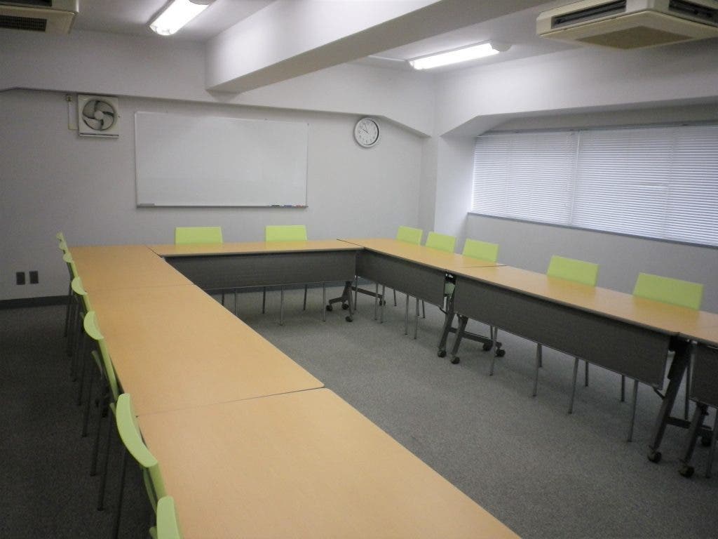 【リロの会議室 Forum S サンブリヂ新橋ビル】2階 会議室の写真2