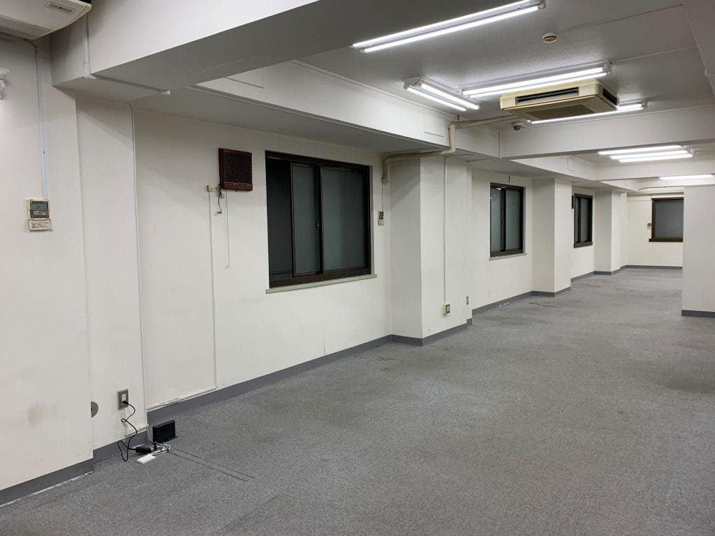 【リロの会議室 Forum S 佐野ビル】イベントスペースの写真1