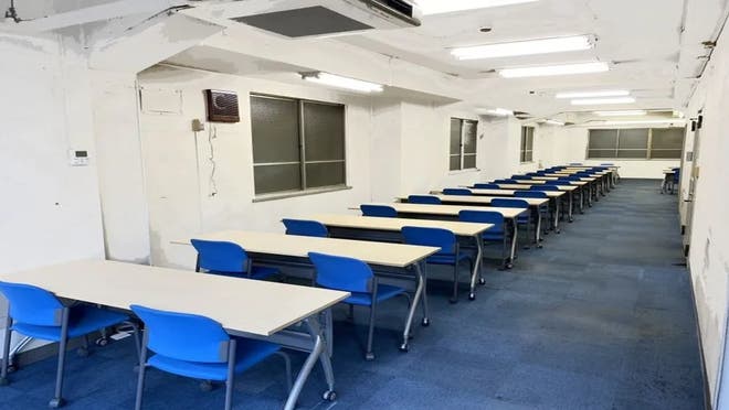 【リロの会議室 Forum S 佐野ビル】4階会議室の写真1