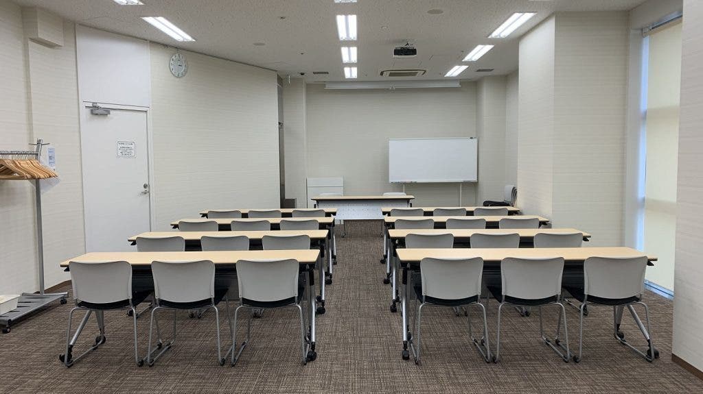 【リロの会議室 Forum S+ 汐留】会議室Aの写真1