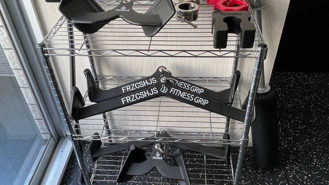 【飯田橋駅3分】天井3m以上!オシャレな内装の完全個室ジム MIYAZAKI GYM飯田橋店の写真6