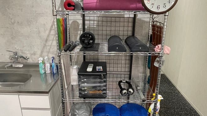 【飯田橋駅3分】天井3m以上!オシャレな内装の完全個室ジム MIYAZAKI GYM飯田橋店の写真5