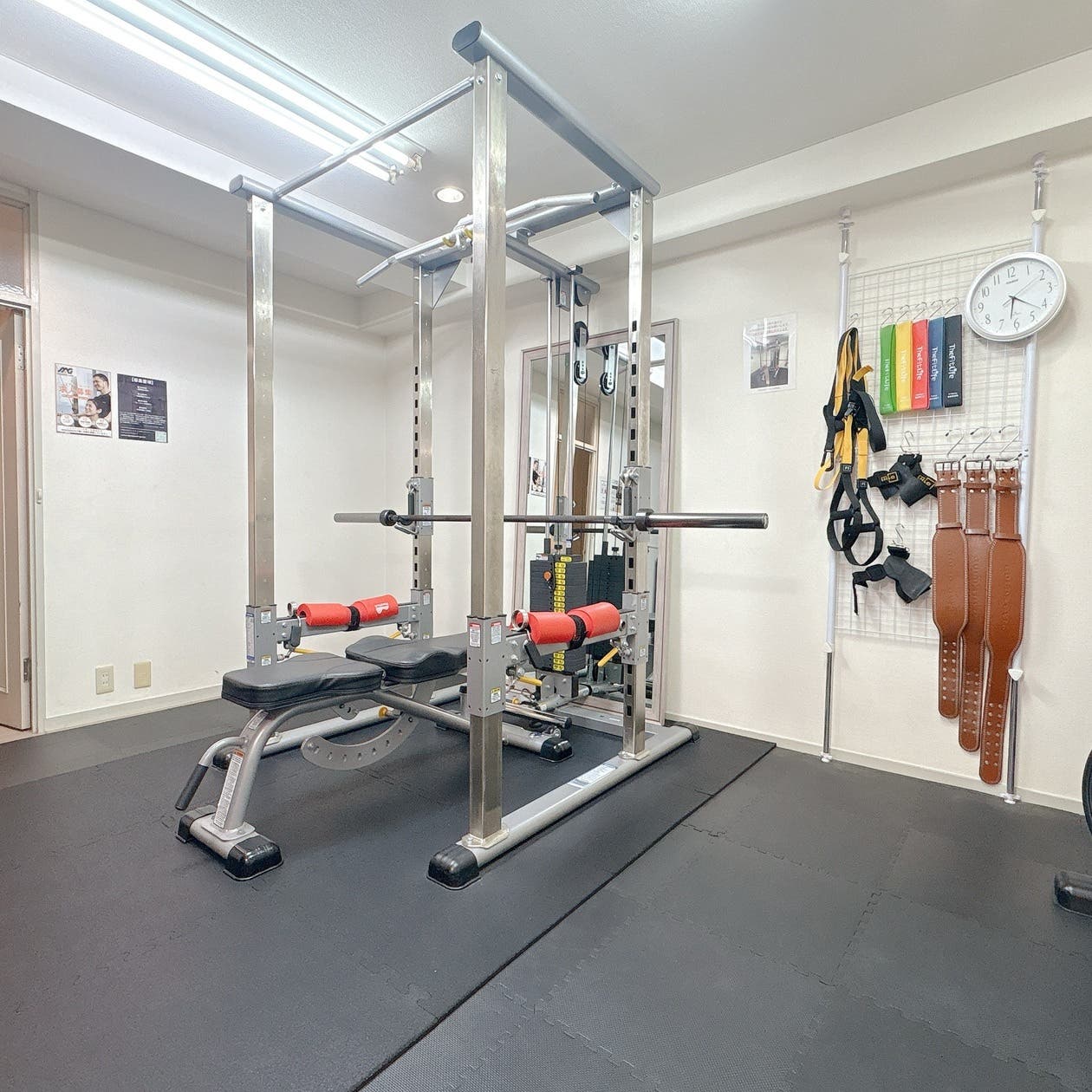 【大井町駅4分】パーソナル向けの機材完備！広々使えて明るいワンルーム個室ジム。MIYAZAKI GYM大井町店の写真2