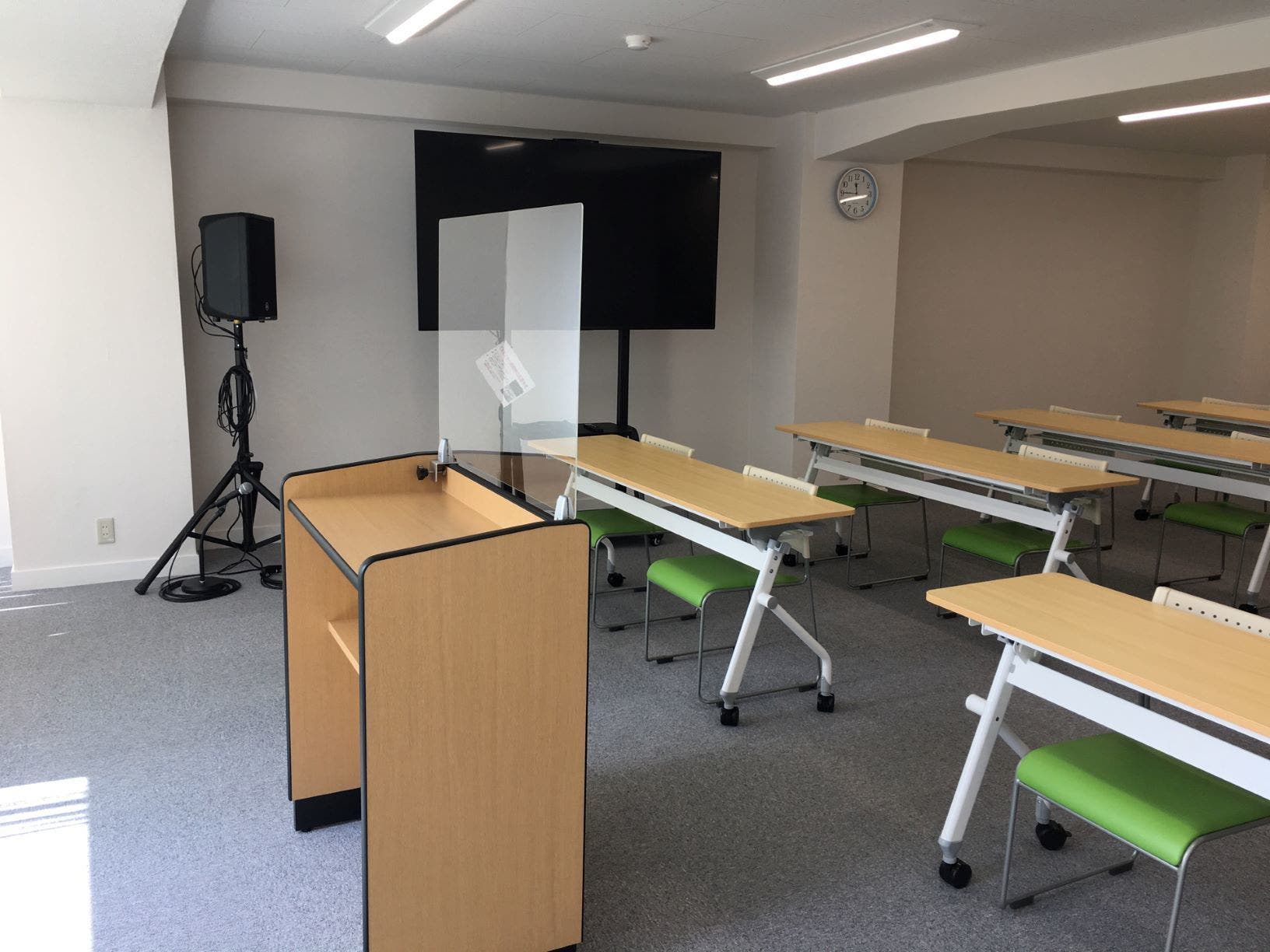 【リロの会議室 錦糸町】会議室の写真6