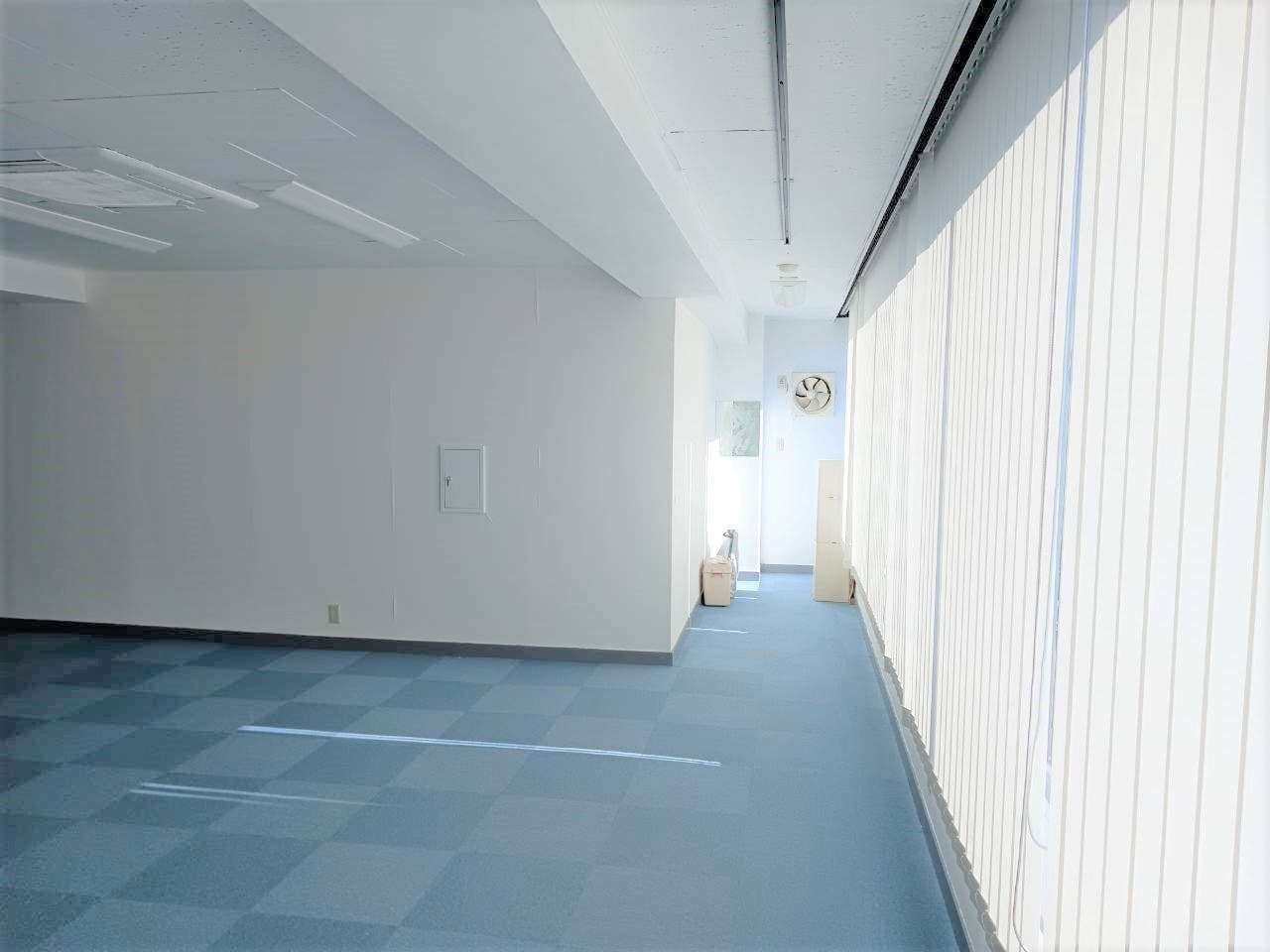 【リロの会議室 錦糸町】フリースペースの写真2