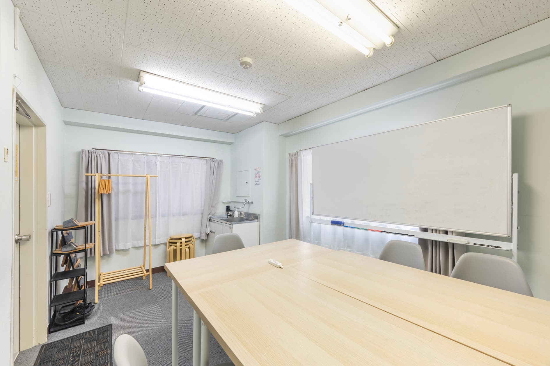 スペモ🧑🏻‍💻水道橋駅🚶2分❗️会議💻ワークショップ📖モニター完備✨勉強会👨‍🏫作業部屋✍️729_SpemoWork水道橋の写真6