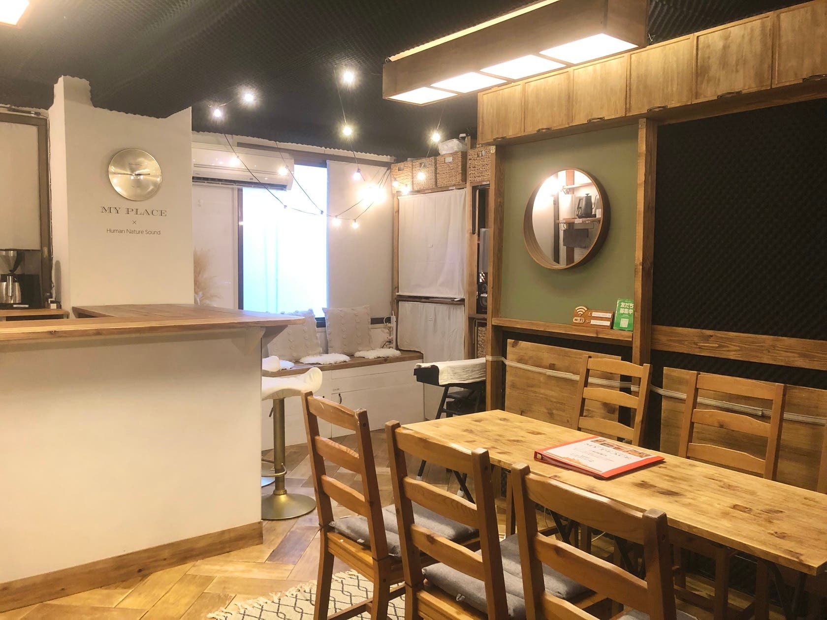 【11/5-12/28限定：OPEN半年感謝Wキャンペーン中📢】三宮・元町駅すぐ／会議・教室・プチパーティー／お洒落な個室空間の写真1