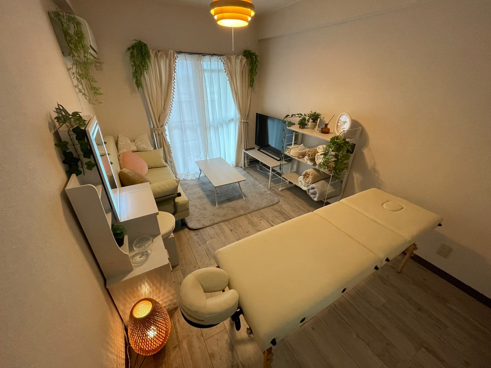 オープン特価✨【徳島大学すぐ傍】女子会💄推し活🌟飲み会🍻デート💖各種サロンにも✨Wi-Fi完備のプライベートルーム🏨の写真4