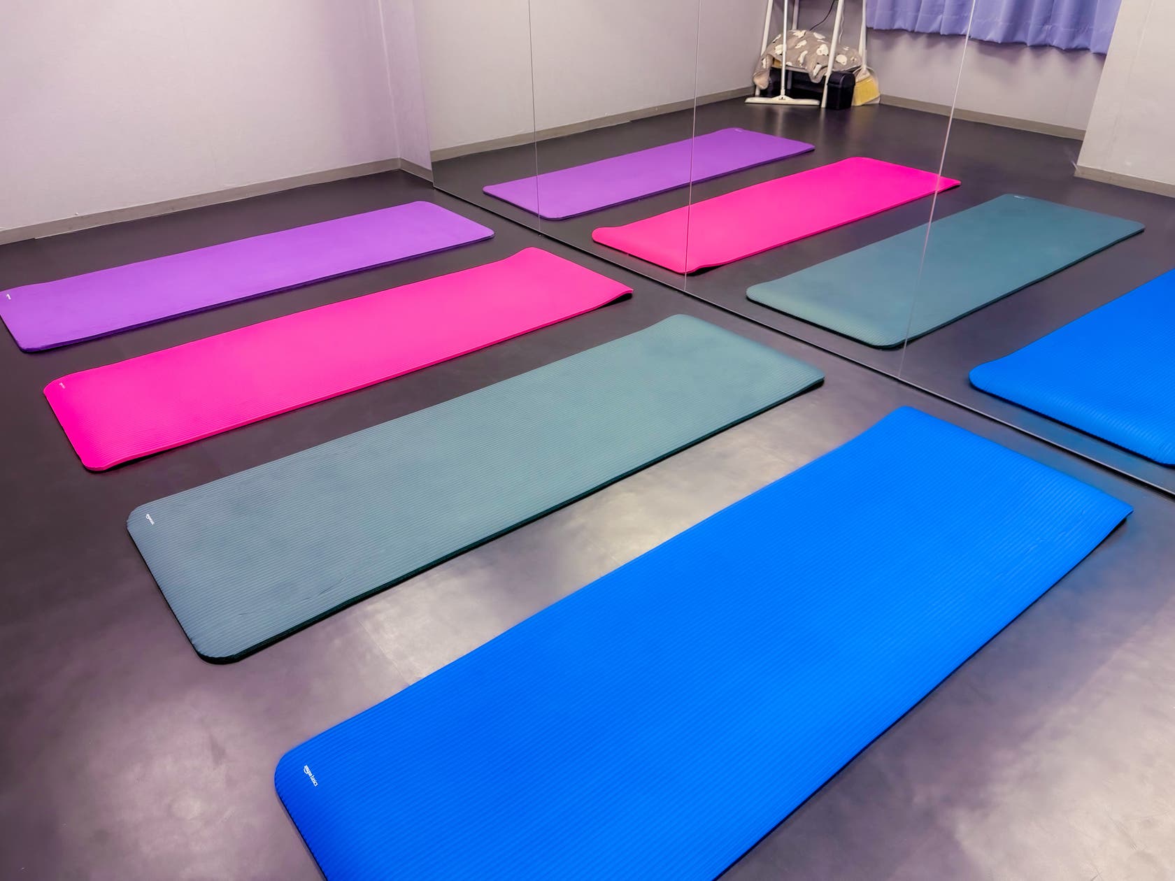 伏見駅徒歩5分　練習や撮影向きなオシャレなダンススタジオの写真3