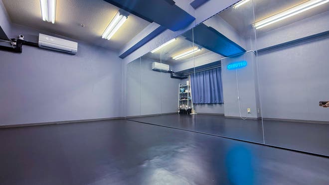 伏見駅徒歩5分 練習や撮影向きなオシャレなダンススタジオの写真4