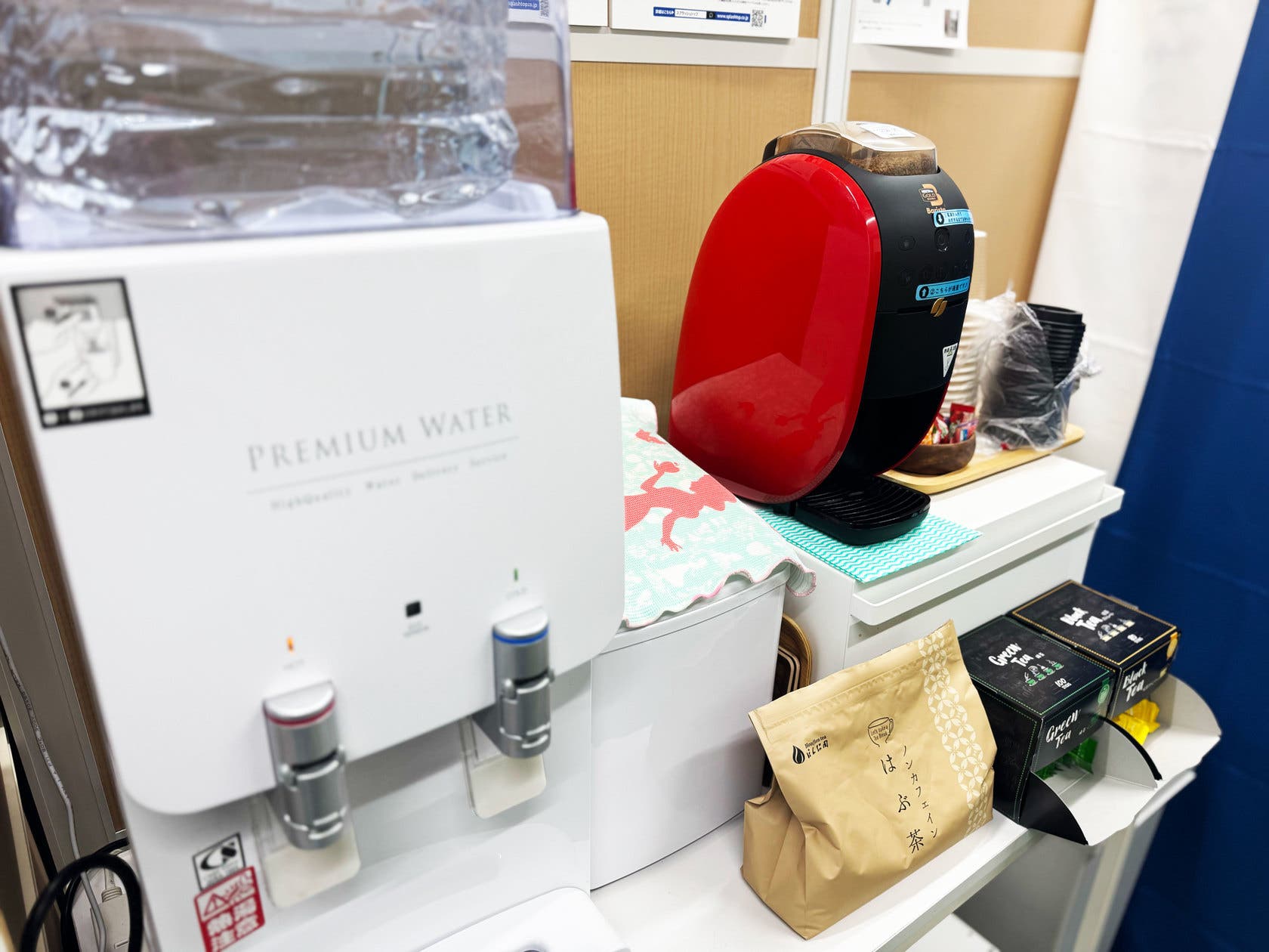 代々木駅徒歩2分！最大6名対応の「会議室・フリースペース」大画面TVモニタ完備 高速Wi-Fiの写真6