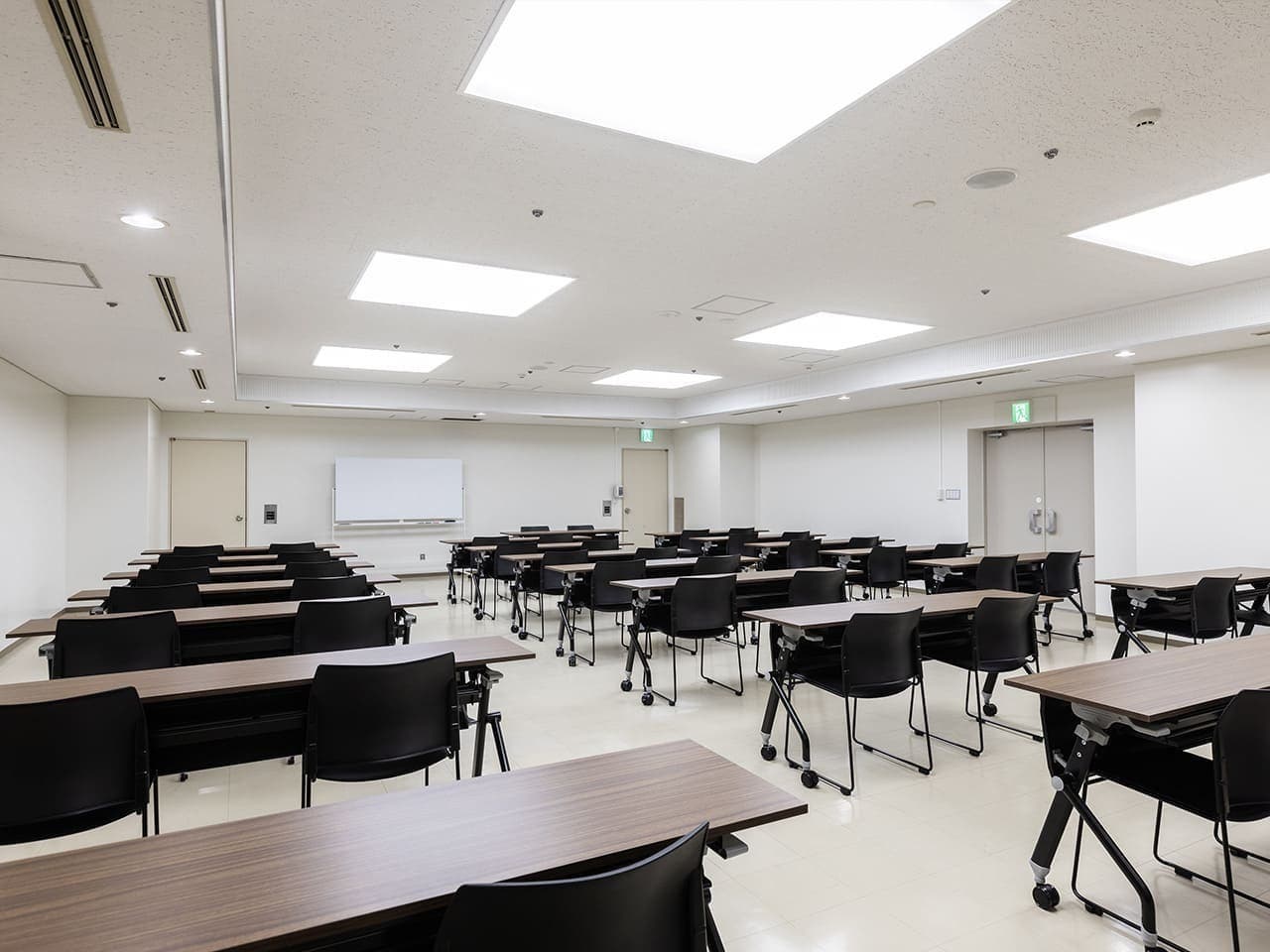 【KOKO HOTEL 静岡】会議室の写真1