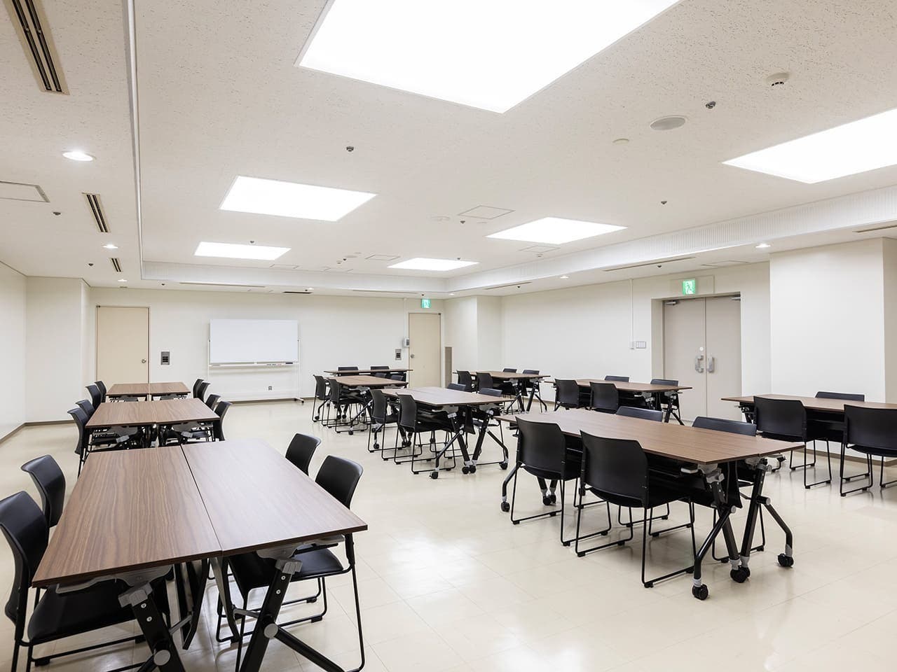 【KOKO HOTEL 静岡】会議室の写真3