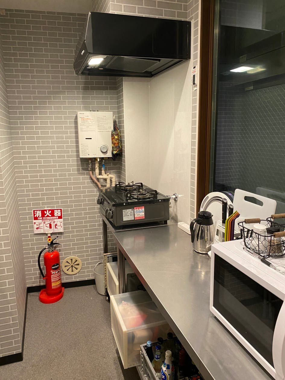 【新宿から電車で10分！】荻窪駅1分★カラオケBAR♬リピート多数！！白くて綺麗な内装で高級感がありピカピカです✨の写真20