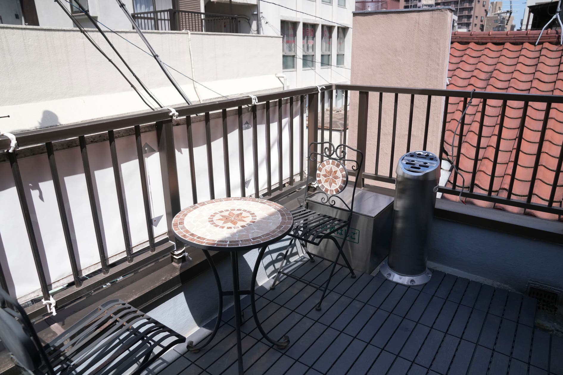 【新宿から電車で10分！】荻窪駅1分★カラオケBAR♬リピート多数！！白くて綺麗な内装で高級感がありピカピカです✨の写真17