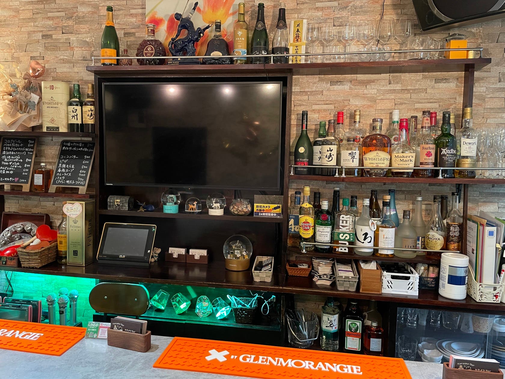 【新宿から電車で10分！】阿佐ヶ谷駅2分★カラオケBAR♬清潔でカフェのような温かみのある内装✨禁煙🚭の写真9