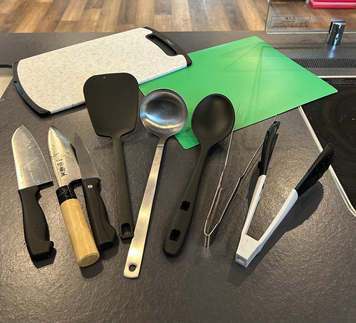 江坂駅から徒歩6分！最新のキッチンを導入したスペースの写真4