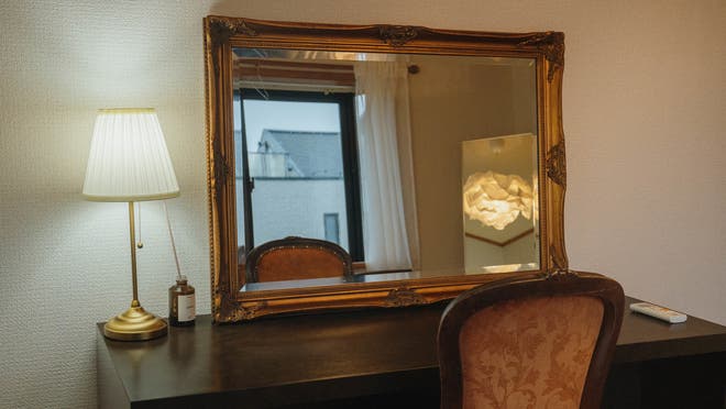 【ROOM2】個室ヘアメイクスタジオ🚗駐車場1台無料・京急三崎口6分の写真1