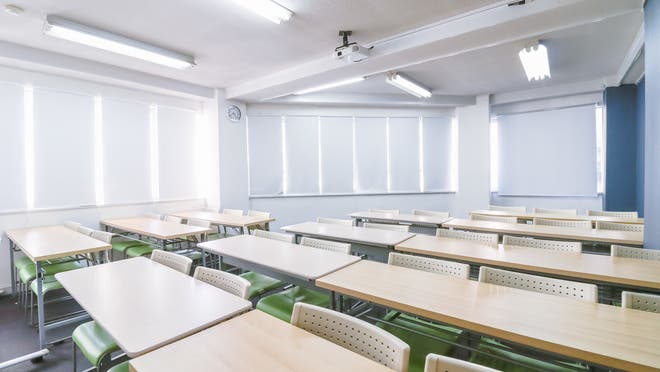 【JR新宿駅徒歩2分!30名】プロジェクター・ホワイトボード・マイク・WiFi全て無料!ふれあい貸し会議室 新宿No25の写真3