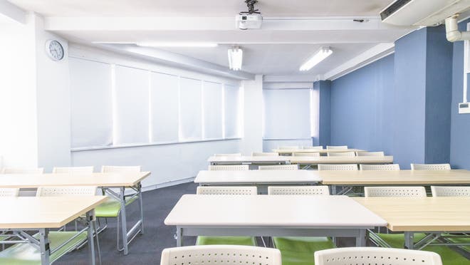 【JR新宿駅徒歩2分!30名】プロジェクター・ホワイトボード・マイク・WiFi全て無料!ふれあい貸し会議室 新宿No25の写真4